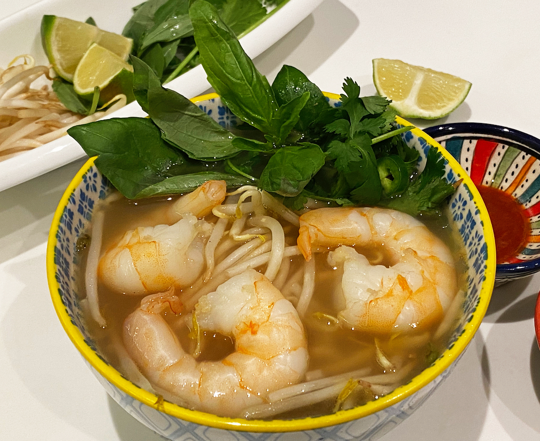 30-Minute Shrimp Pho with Authentic Pho Flavor – Yum Around the World