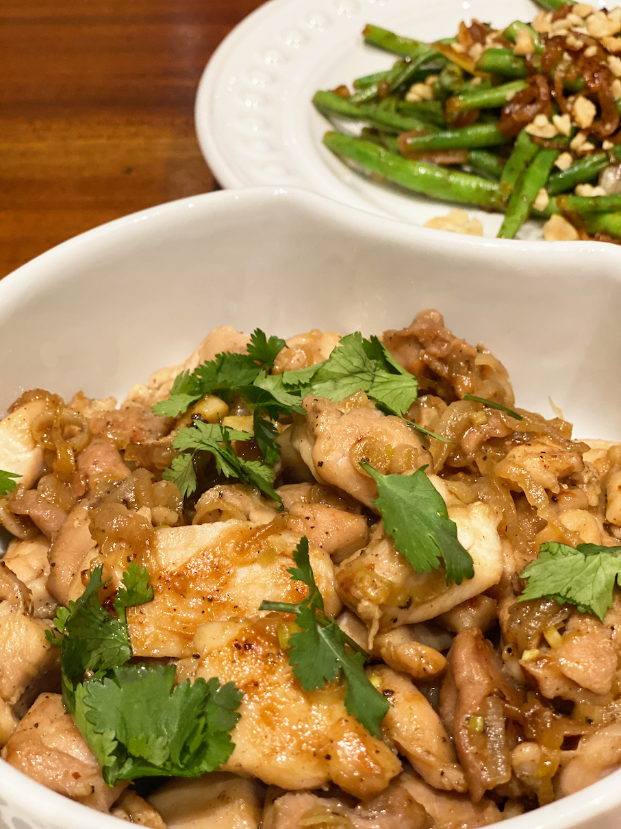 20-Minute Thai Lemongrass Chicken Stir Fry (Pad Gai Ta Krai) – Yum ...